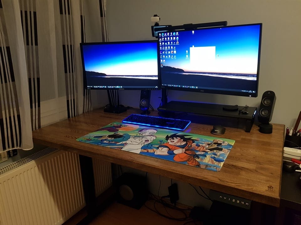 Miért is hasznos egy Monitor tartó kar használata? • Állítható Asztal